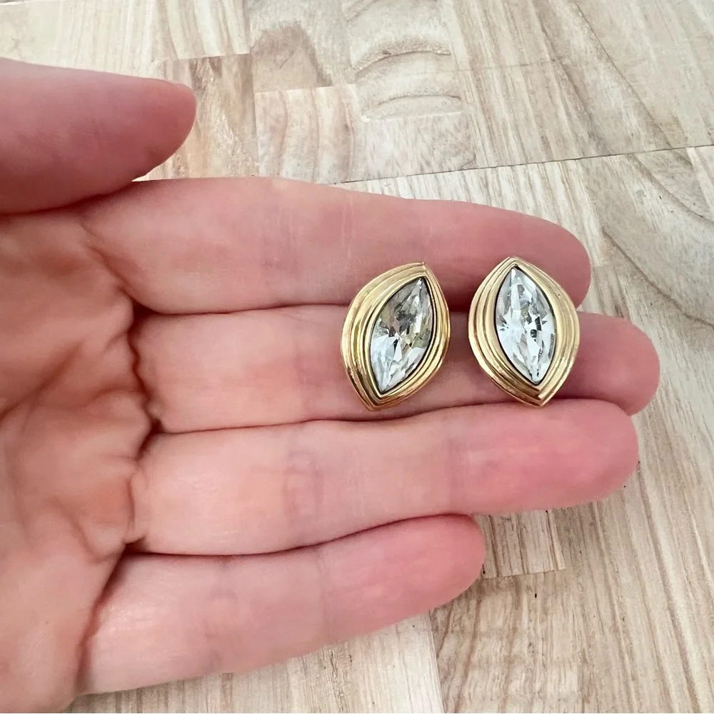 Monet | Jewelry | Vintage Monet Gold Tone Clear Crystal Cat Eye Shaped ...